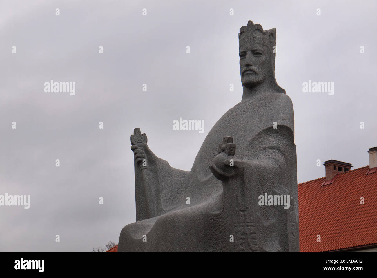 Statue of King Mindaugas with Gediminas tower behind, Vilnius ...