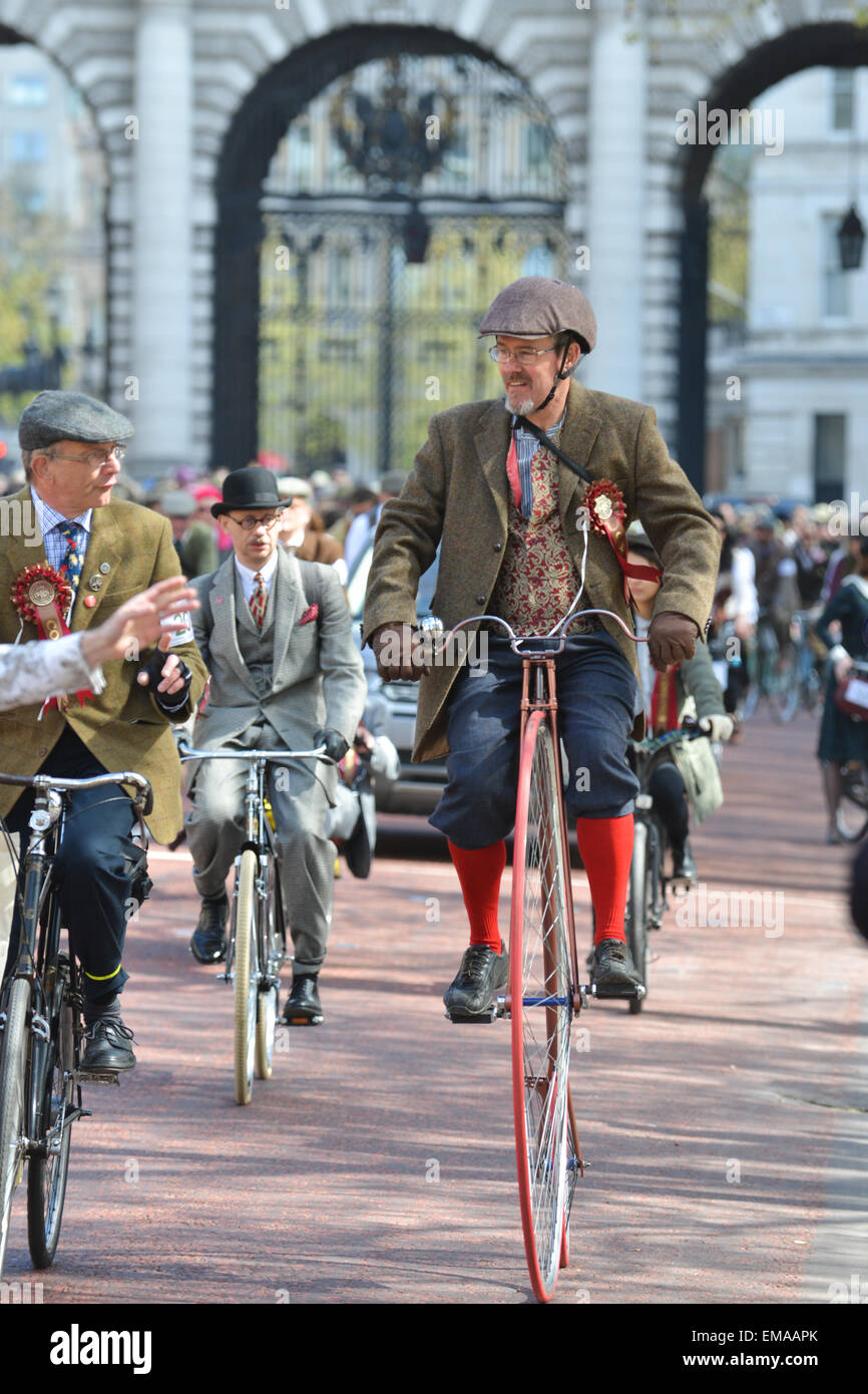 Annual cycle tweed run hi-res stock photography and images - Alamy