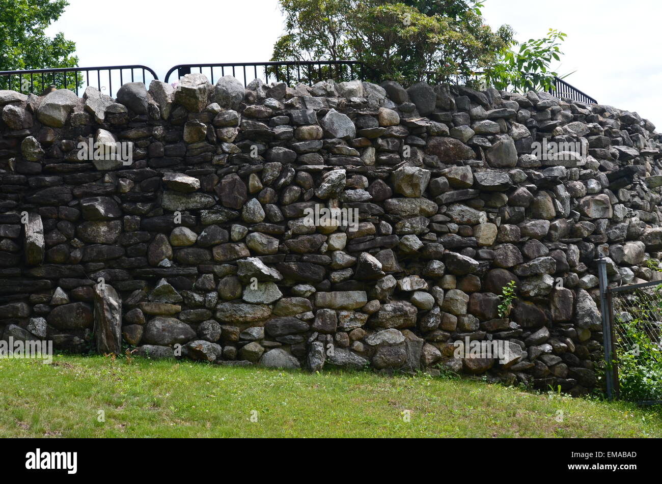 Tall rock wall hi-res stock photography and images - Alamy