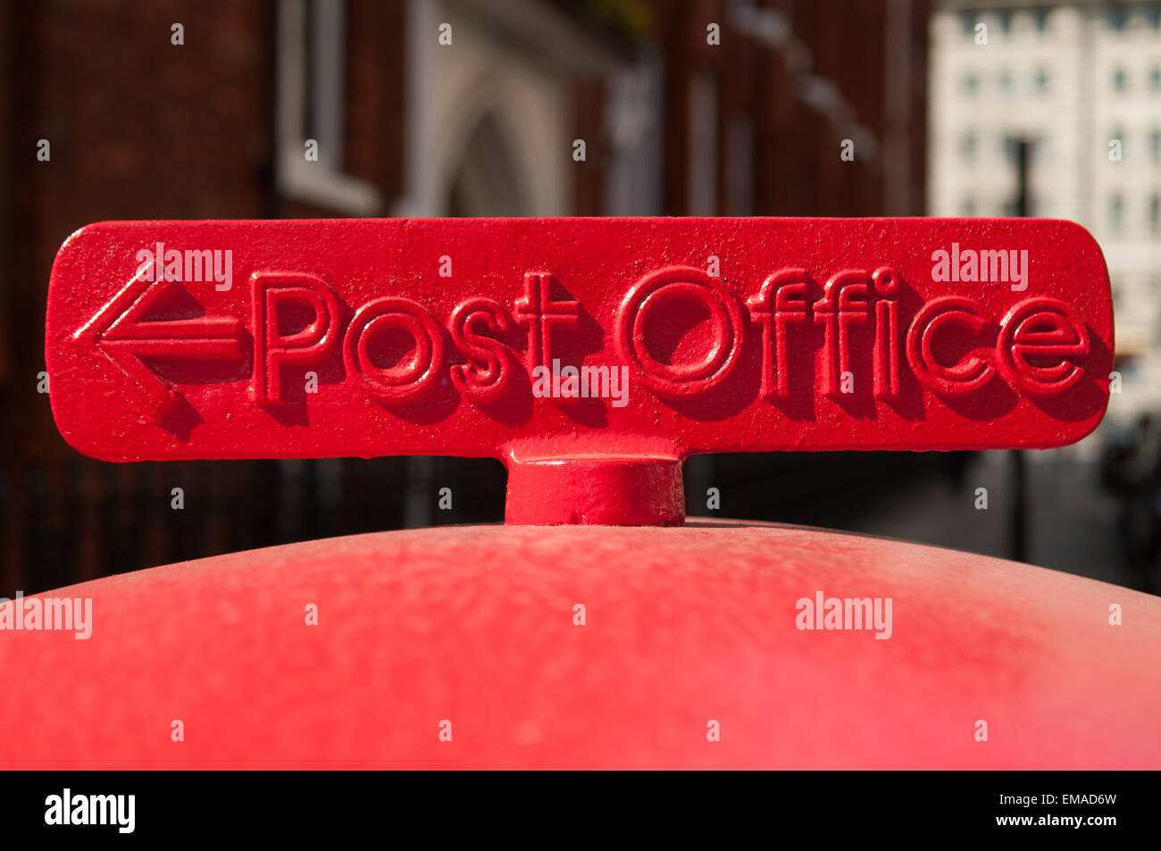 Metal Post Office painted red sign on London letterbox Stock Photo - Alamy