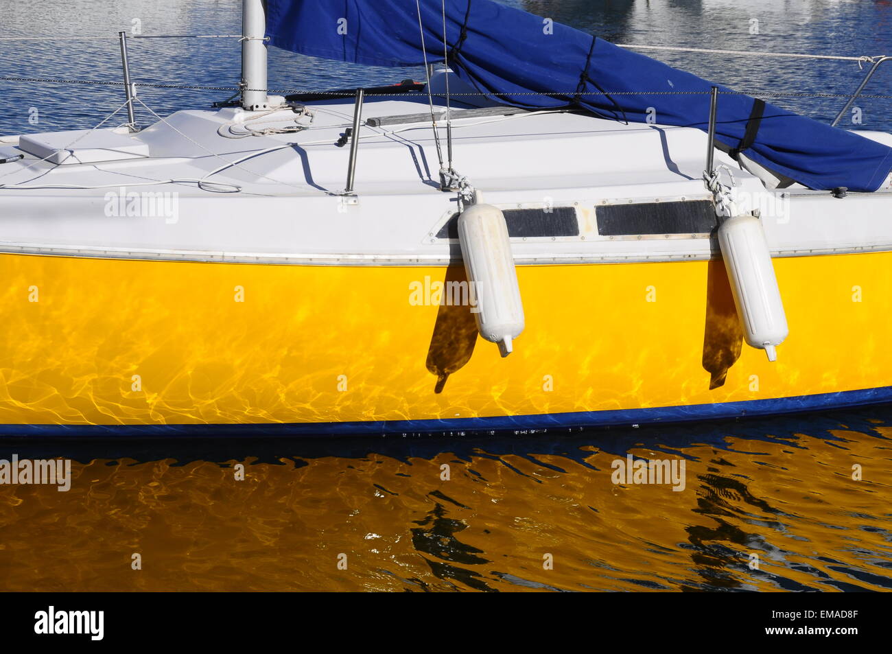 Yellow and blue boat hi-res stock photography and images - Alamy