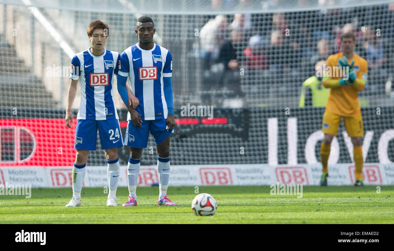 Berlin, Germany. 18th Apr, 2015. Berlin's players Genki Haraguchi (l-r ...