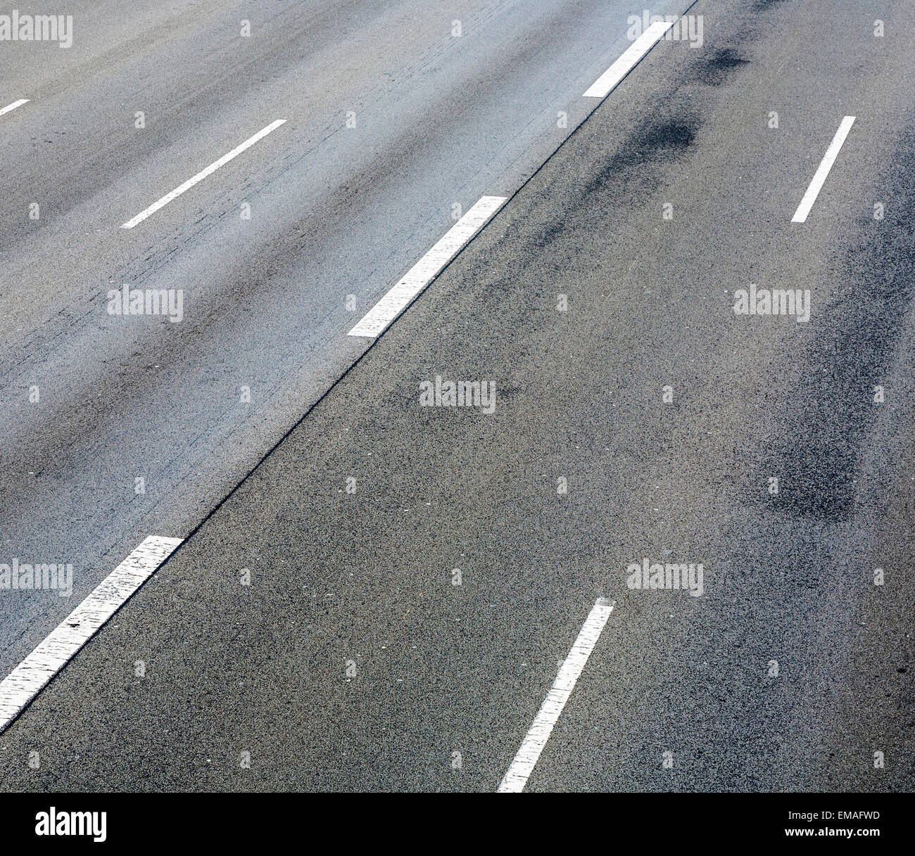 Street Median Stock Photos & Street Median Stock Images - Alamy