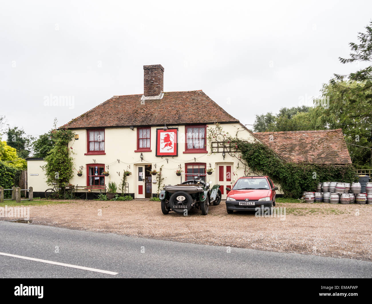 The Red Lion Public House, Snargate, Kent Stock Photo - Alamy