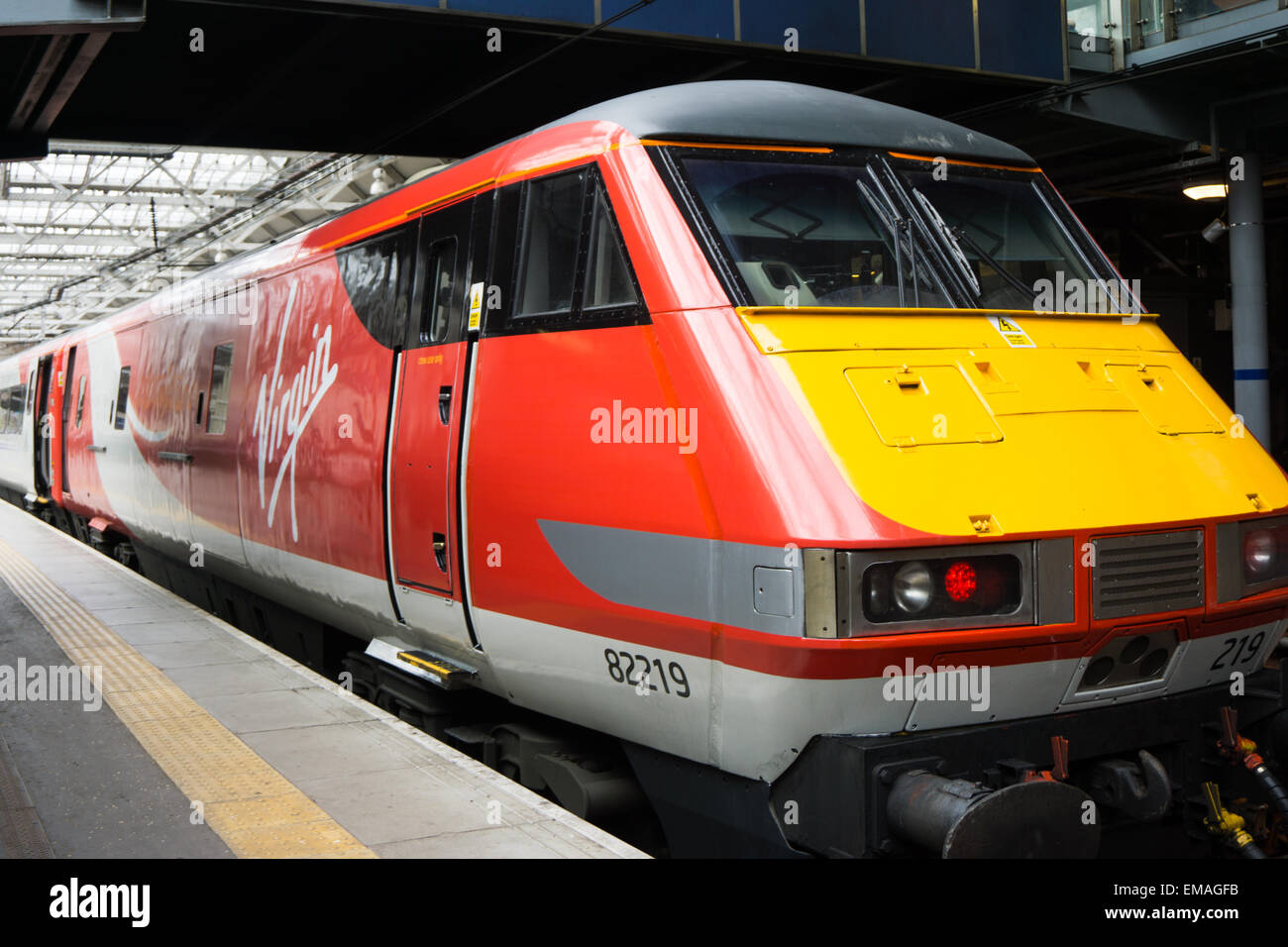 Virgin East Coast Railway Train Stock Photo - Alamy