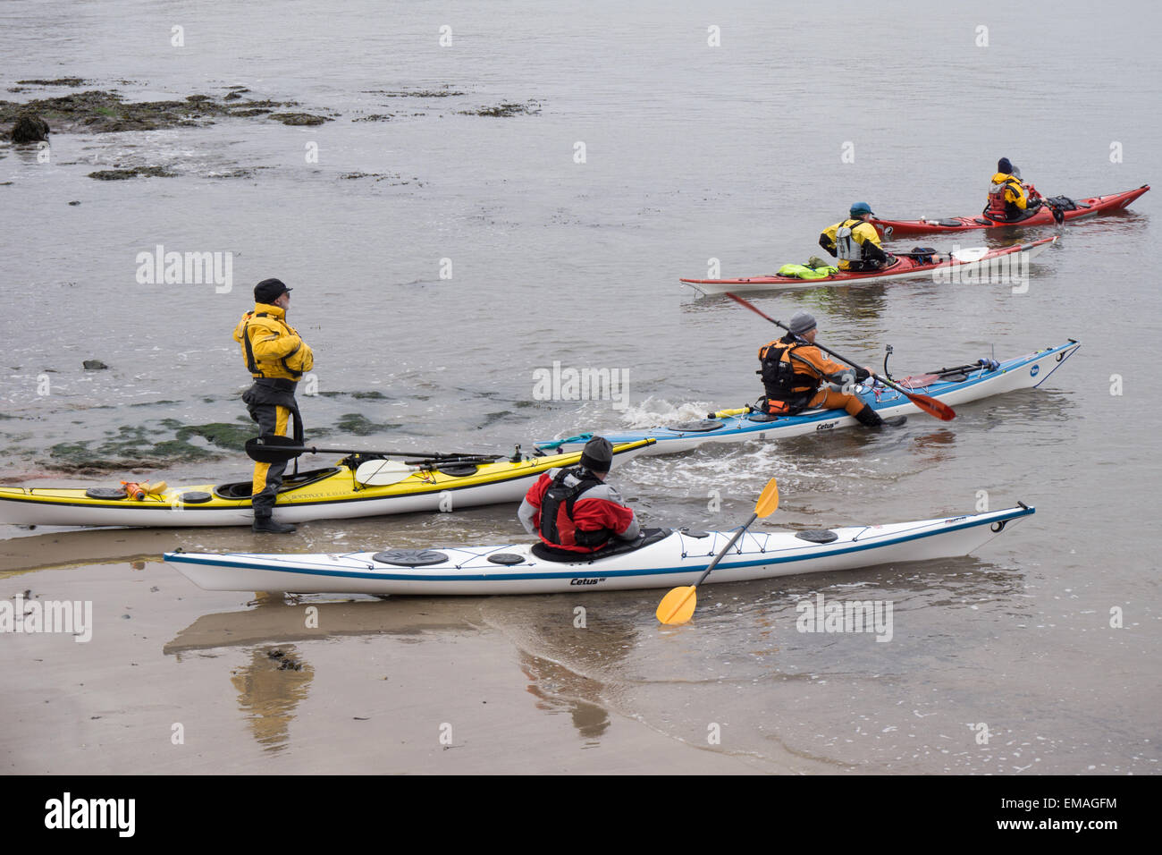 Launching kayak hi-res stock photography and images - Alamy