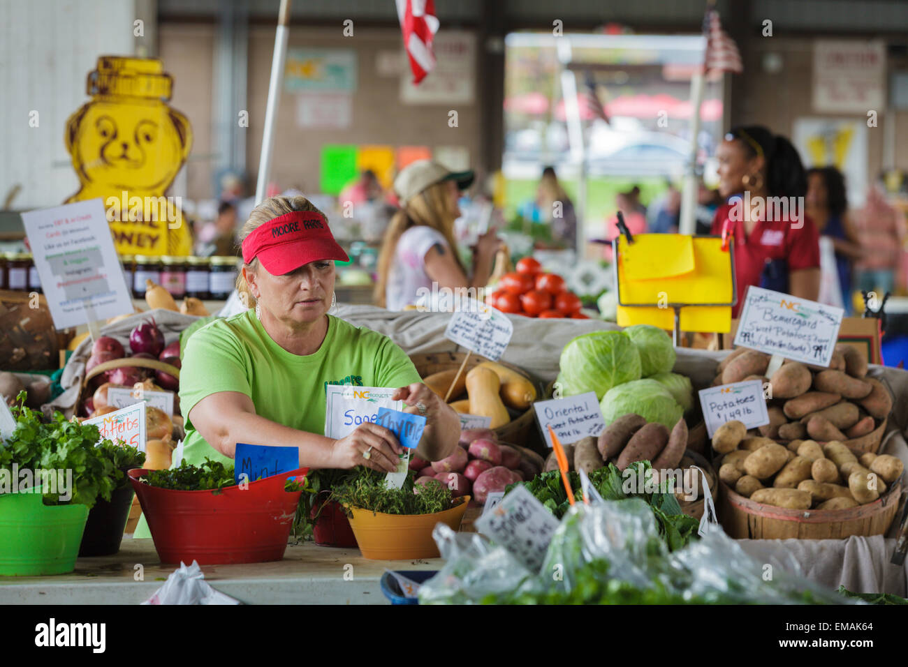South carolina state farmers market hi-res stock photography and images ...
