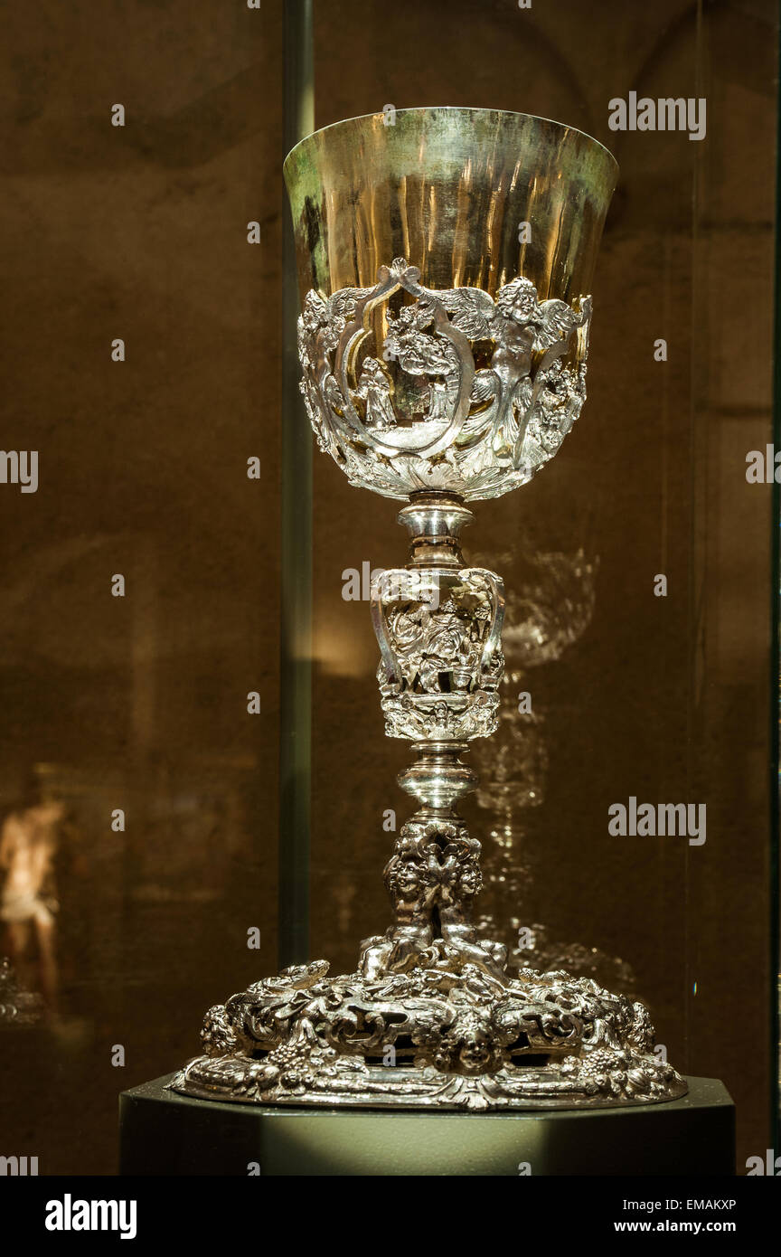 Calyx hi-res stock photography and images - Alamy