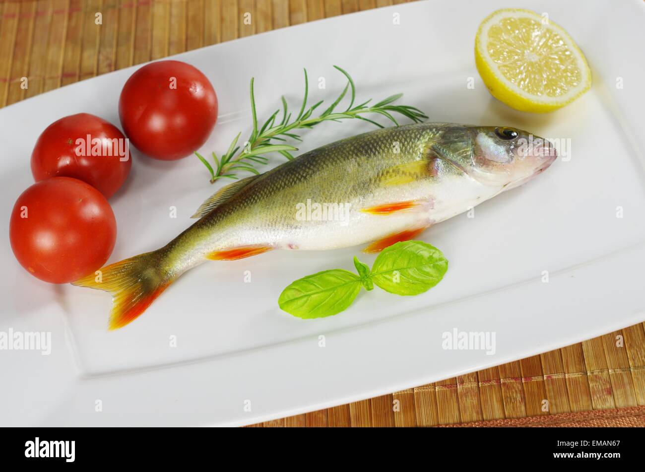 Red fish on plate hi-res stock photography and images - Alamy