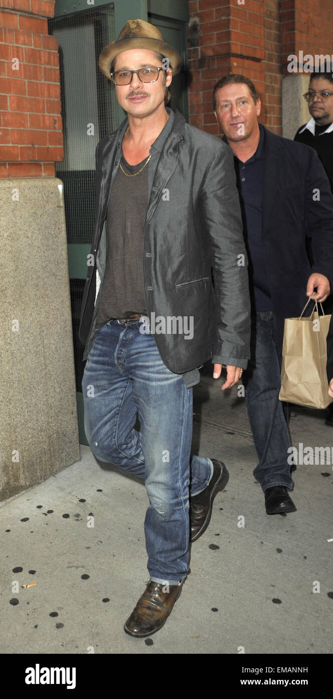 Brad Pitt Full Body Shot