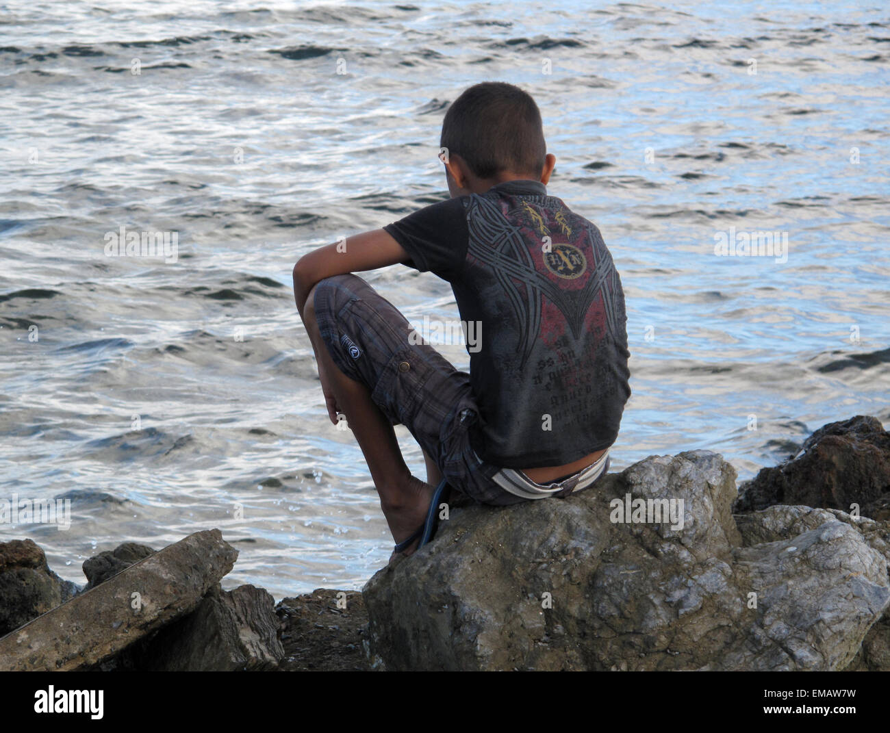 Solo boy hi-res stock photography and images - Alamy