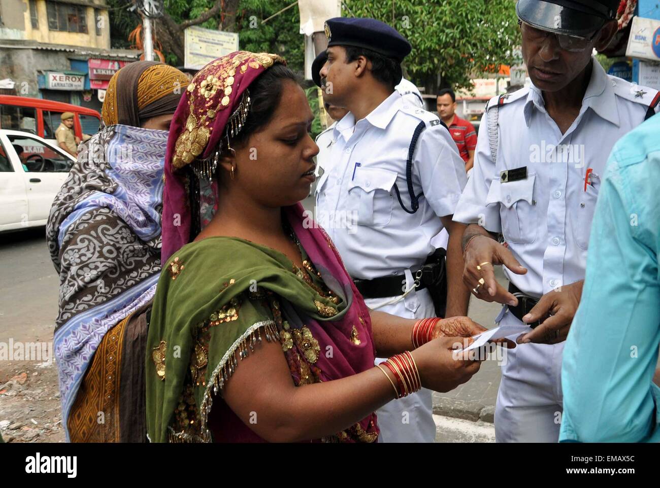 Kolkata, India. 18th Apr, 2015. Indian police personal check the voter ...