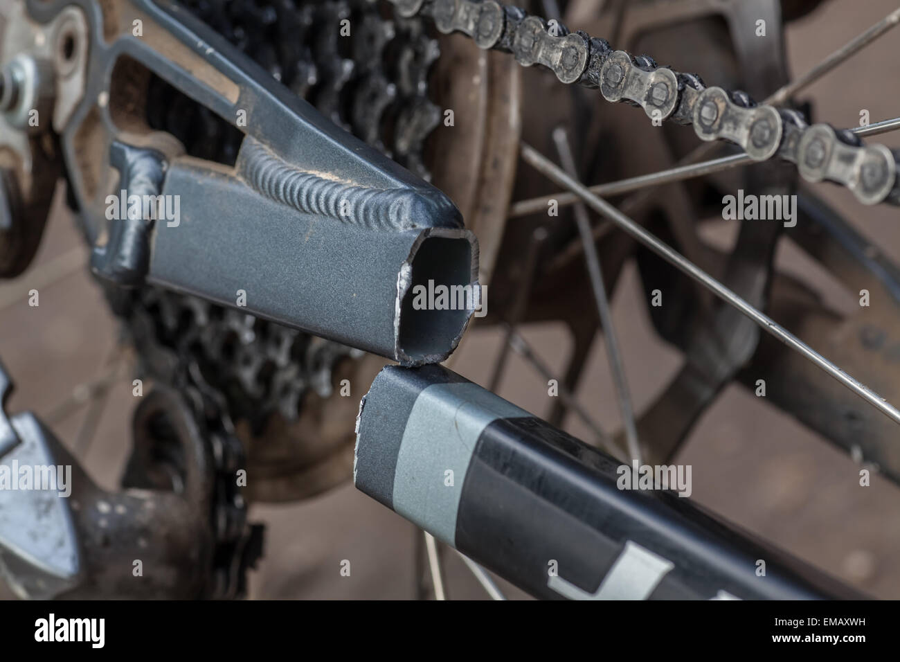 Broken chain cycling hi-res stock photography and images - Alamy
