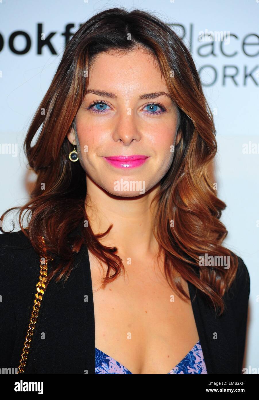 Maggie Castle Wallpaper