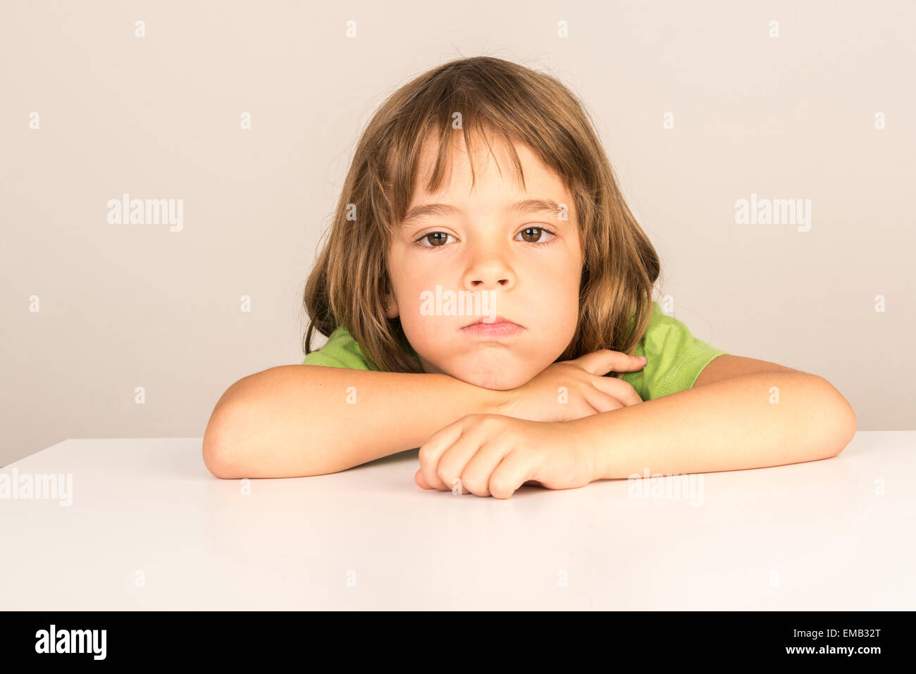 Girl bored hi-res stock photography and images - Alamy