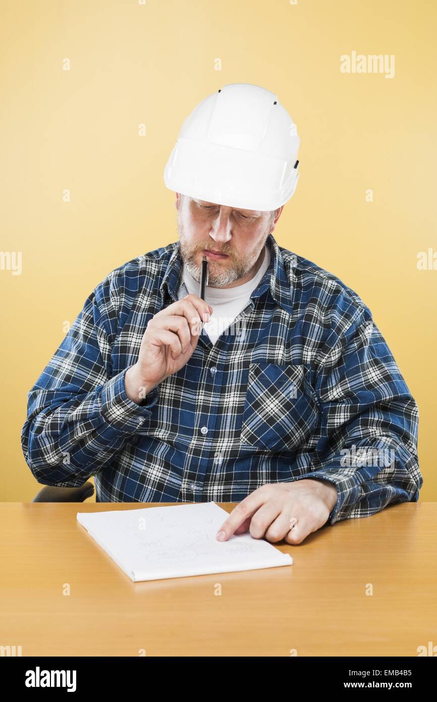 White overseer hi-res stock photography and images - Alamy