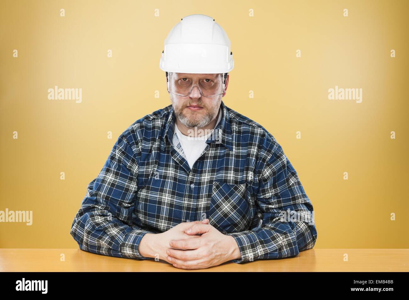 White overseer hi-res stock photography and images - Alamy