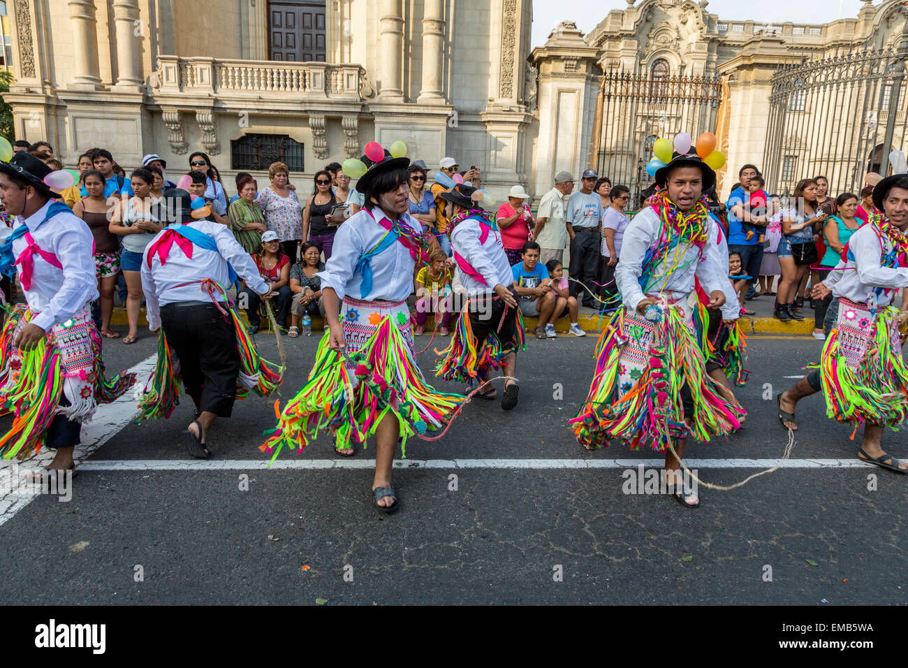 Lima peru young peruvian men hi-res stock photography and images - Alamy