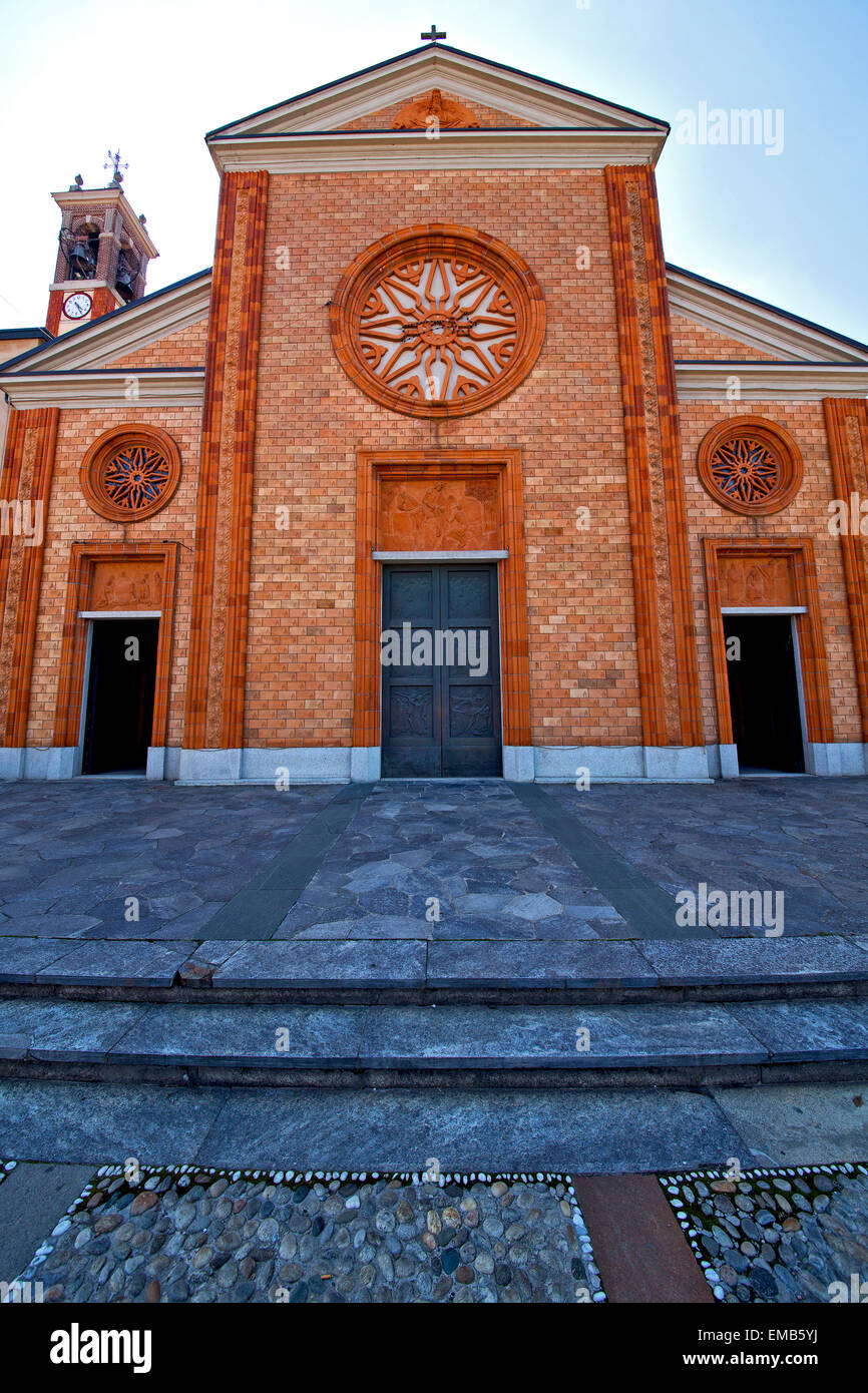 church in the vergiate closed brick tower sidewalk italy lombardy old ...
