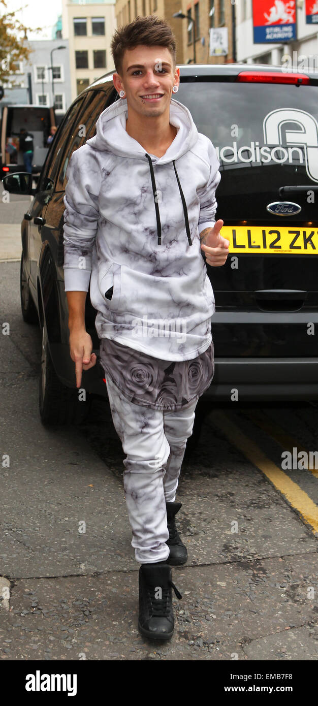 'X factor' finalists take a break from dance rehearsals Featuring ...