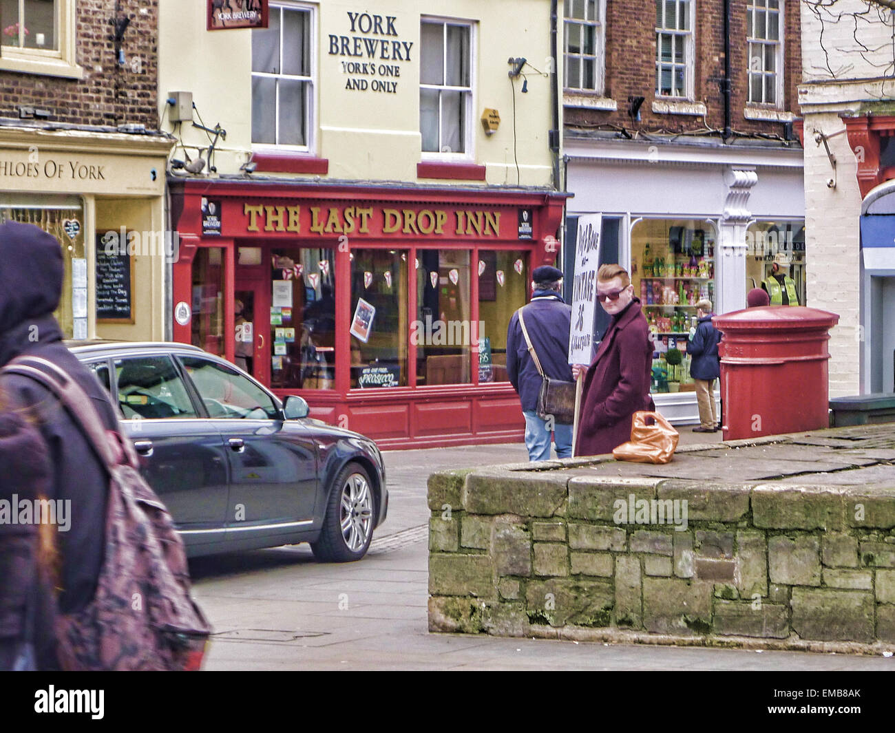 Pub the last drop hi-res stock photography and images - Alamy