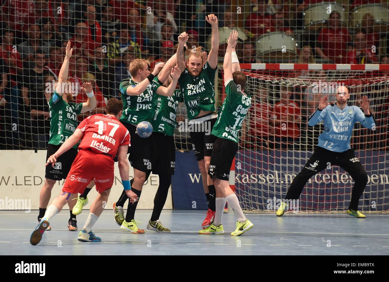 Kassel, Germany. 19th Apr, 2015. Melsungen's Felix Danner (2.f.L) fails ...