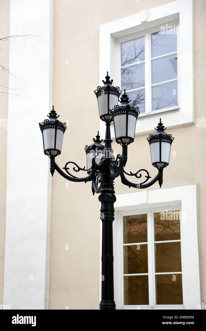 Lamppost city hi-res stock photography and images - Alamy