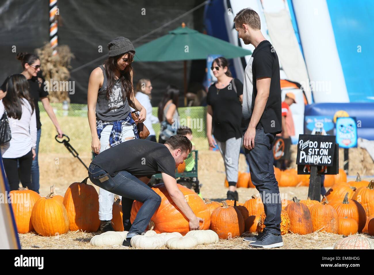 Calvin harris and his new girlfriend hi-res stock photography and ...