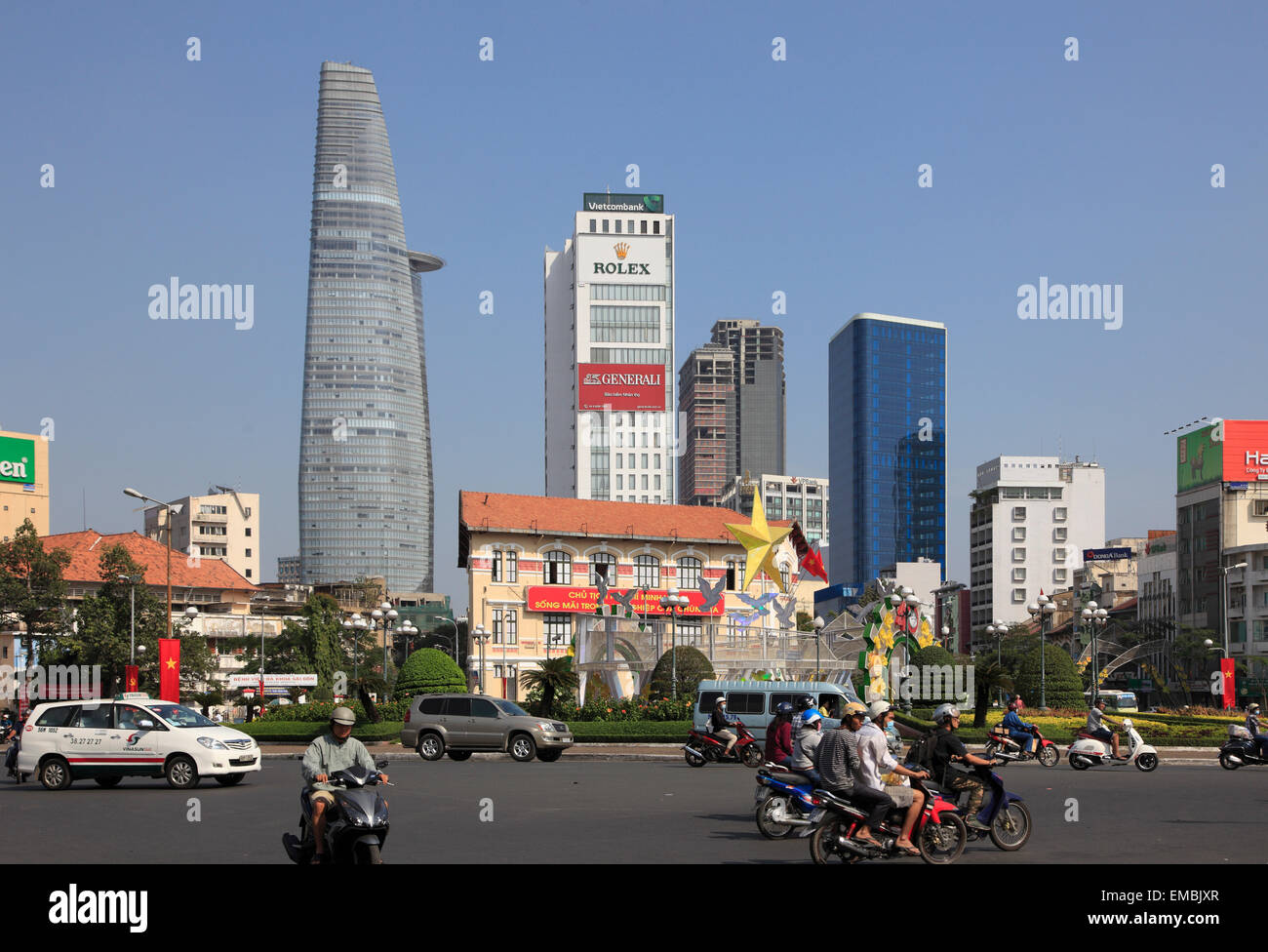 Vietnam, Ho Chi Minh City, Saigon, District 1, street scene, skyline ...