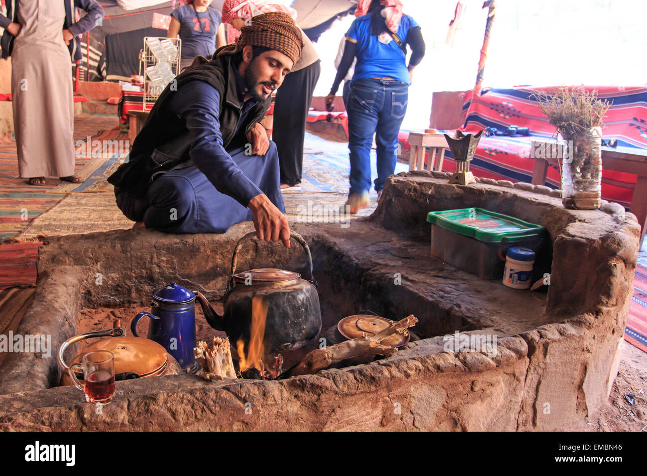 Wadi Rum, Jordan - March 24,2015: Bedouin serving tea to the tourists ...