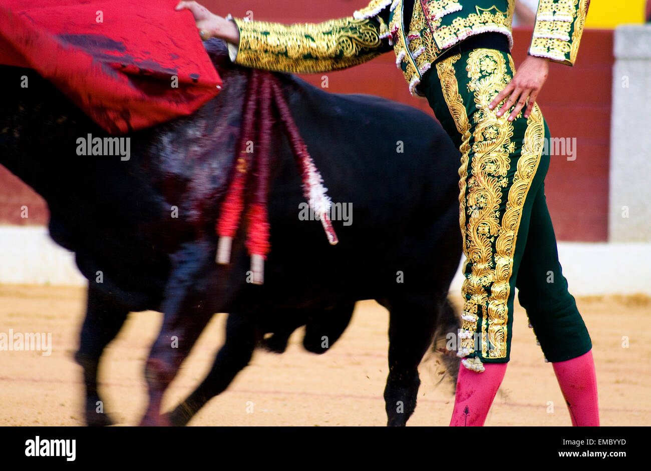 Chest pass hi-res stock photography and images - Alamy