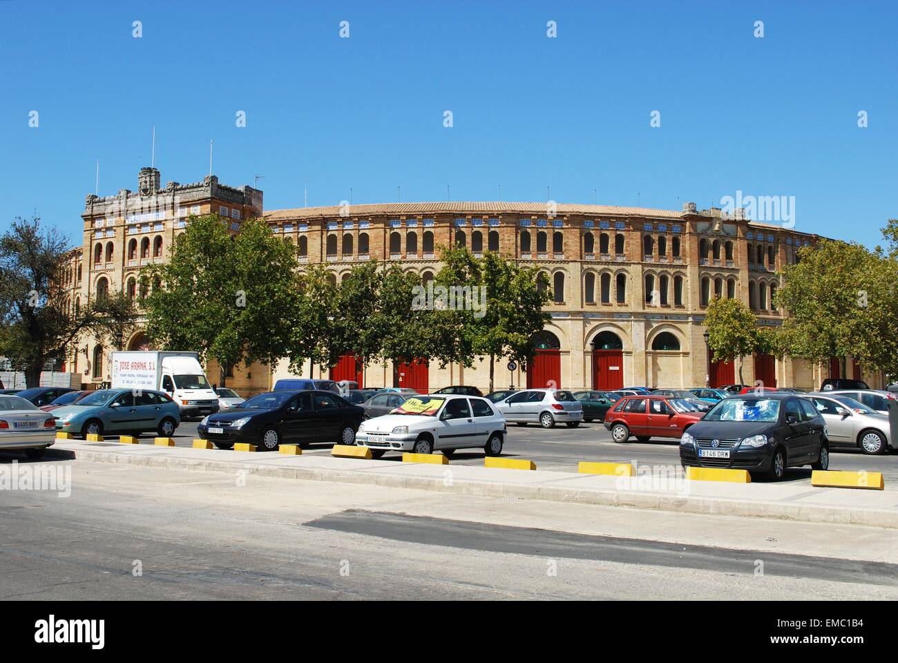 Exterior view of the bullring (Plaza de Toros), El Puerto de Santa ...