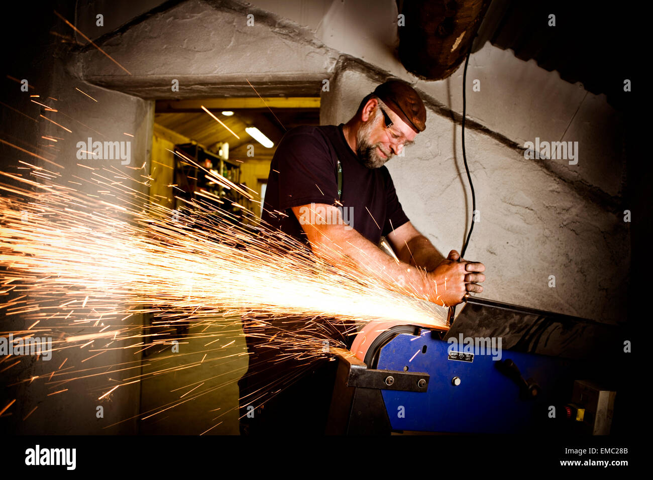 Welder at work Stock Photo - Alamy