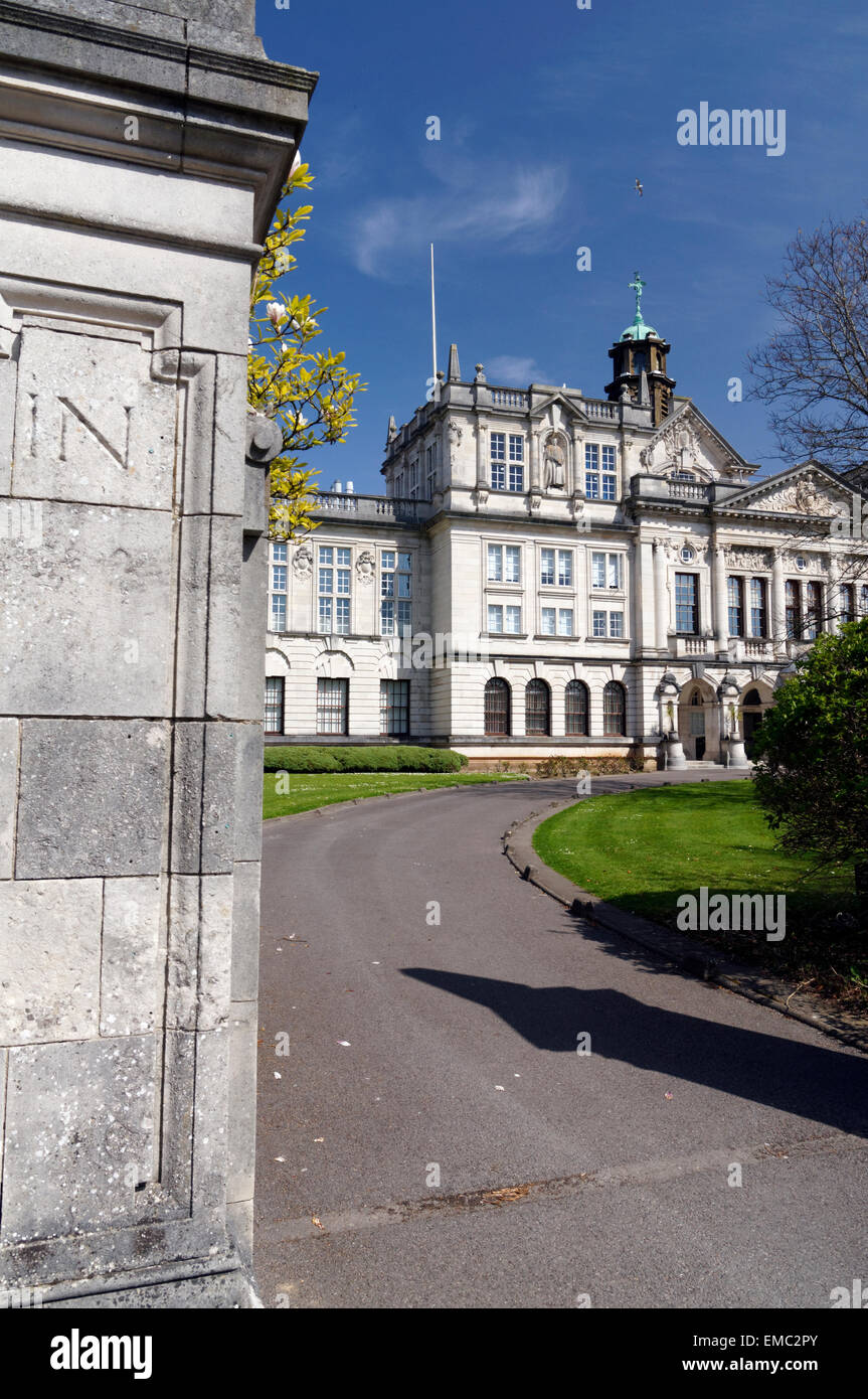 Cardiff university building Cathays Park, Cardiff, South Wales Stock ...