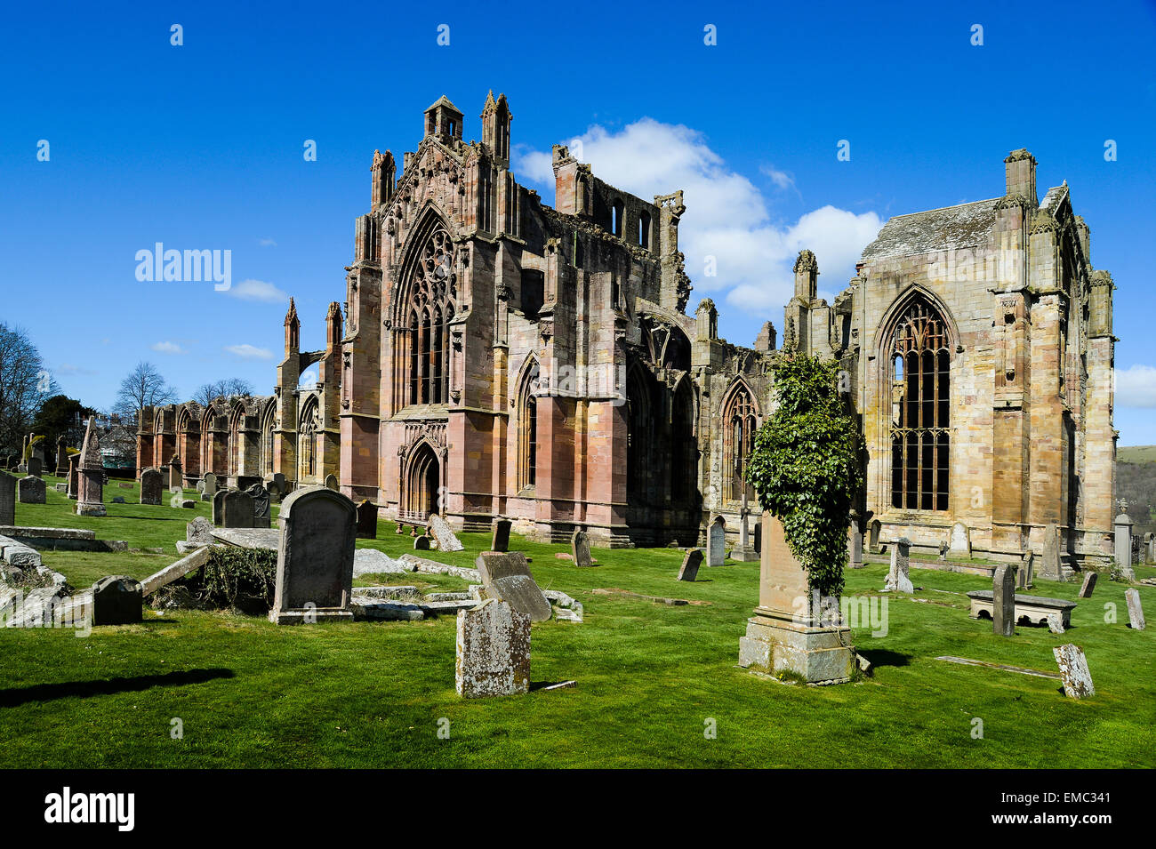 Melrose Abbey in the Scottish Borders Stock Photo - Alamy