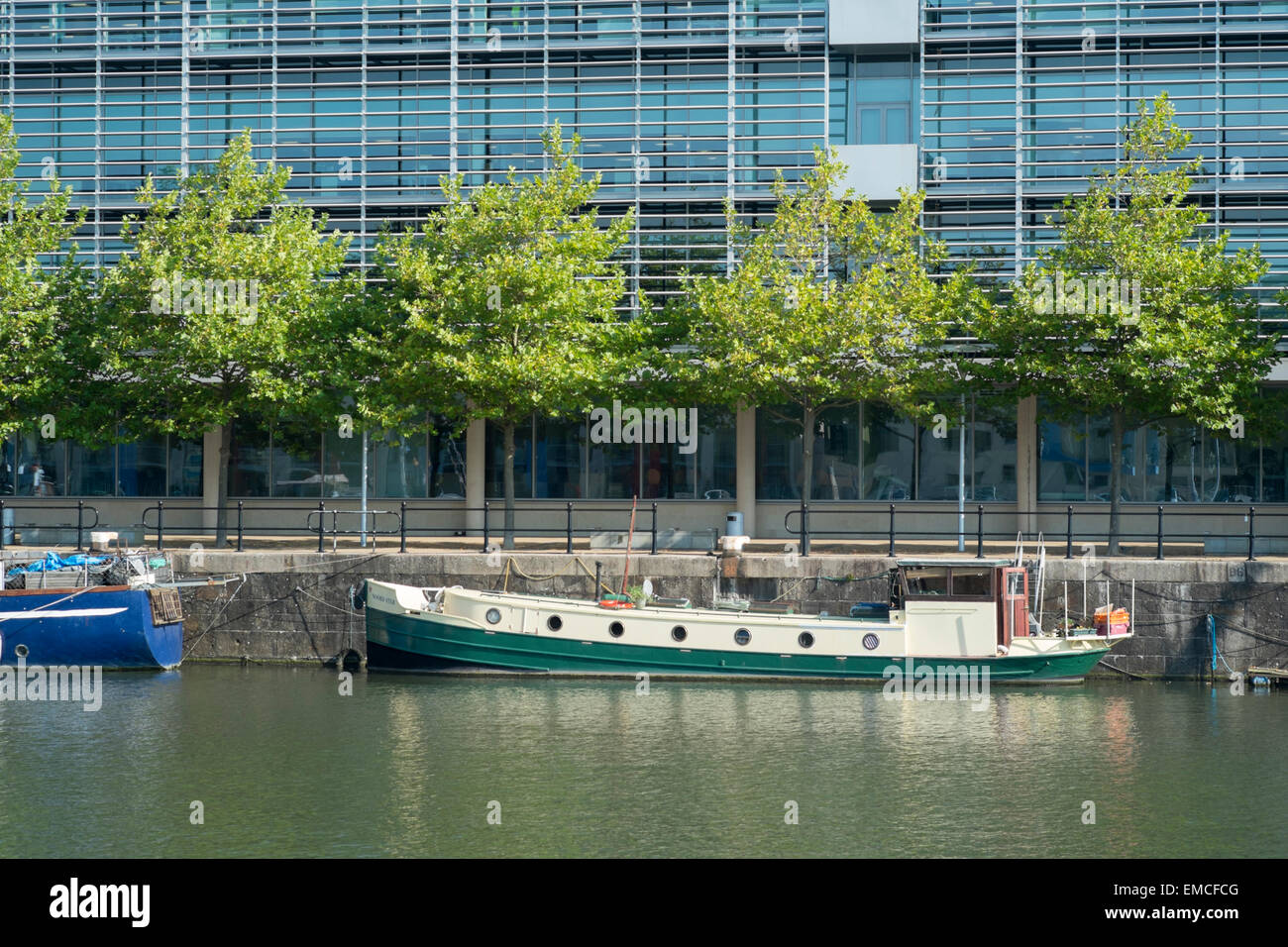 Hannover quay hi-res stock photography and images - Alamy