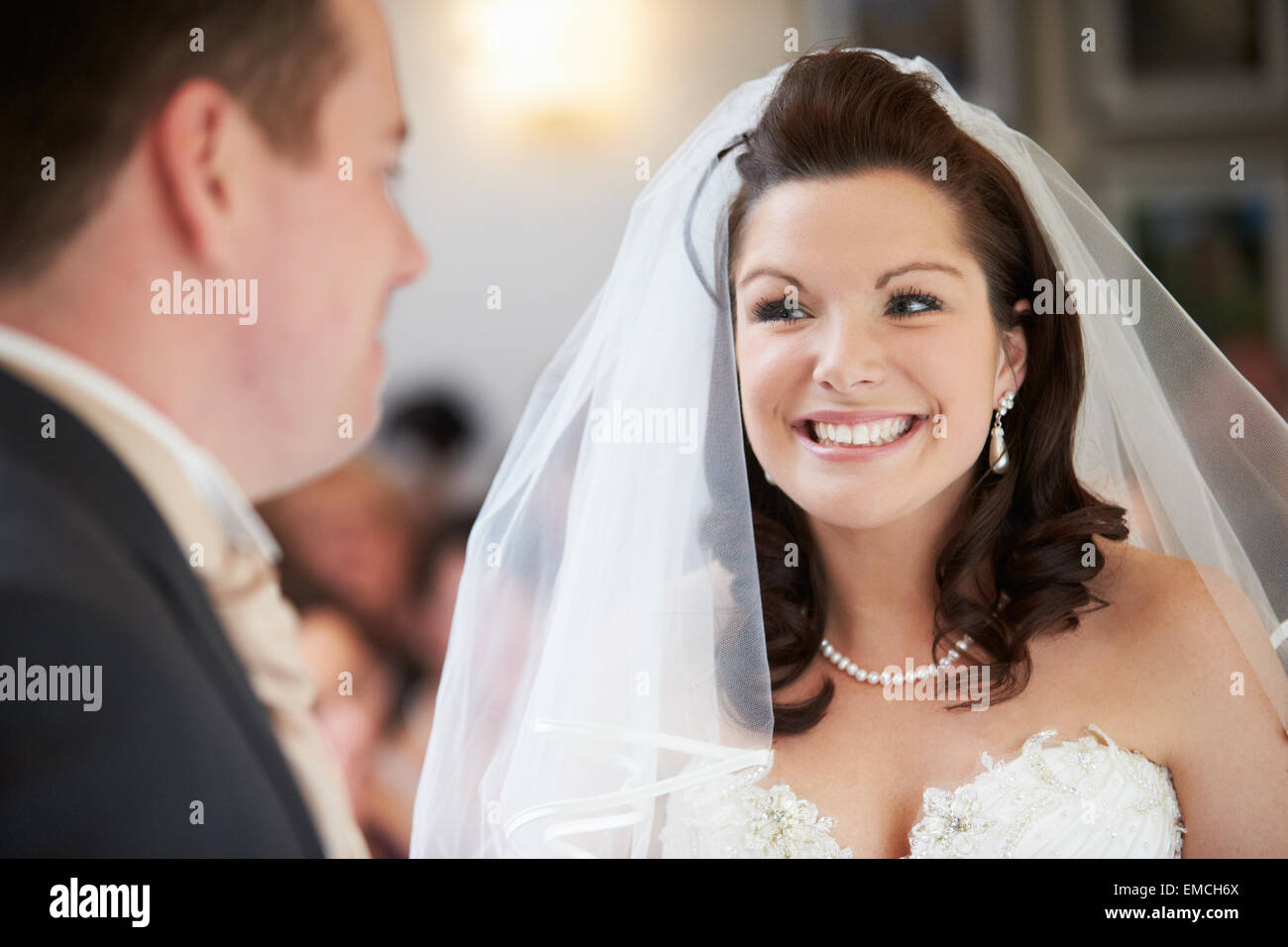 Bride And Groom During Wedding Ceremony Stock Photo - Alamy