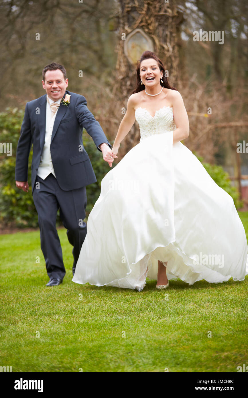 Romantic Bride And Groom On Wedding Day Stock Photo - Alamy
