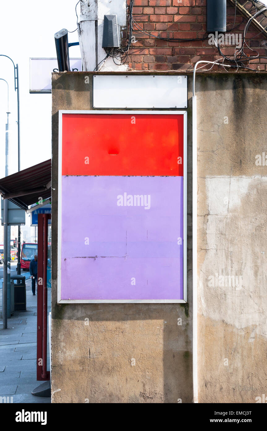 Blank sign board on a street corner Stock Photo - Alamy