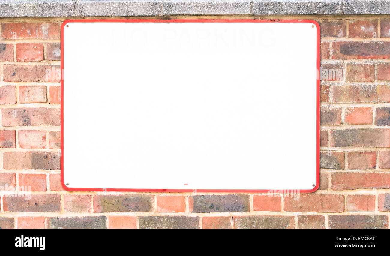 Do Not Block Alley Sign On A Red Brick Wall High Resolution Stock ...