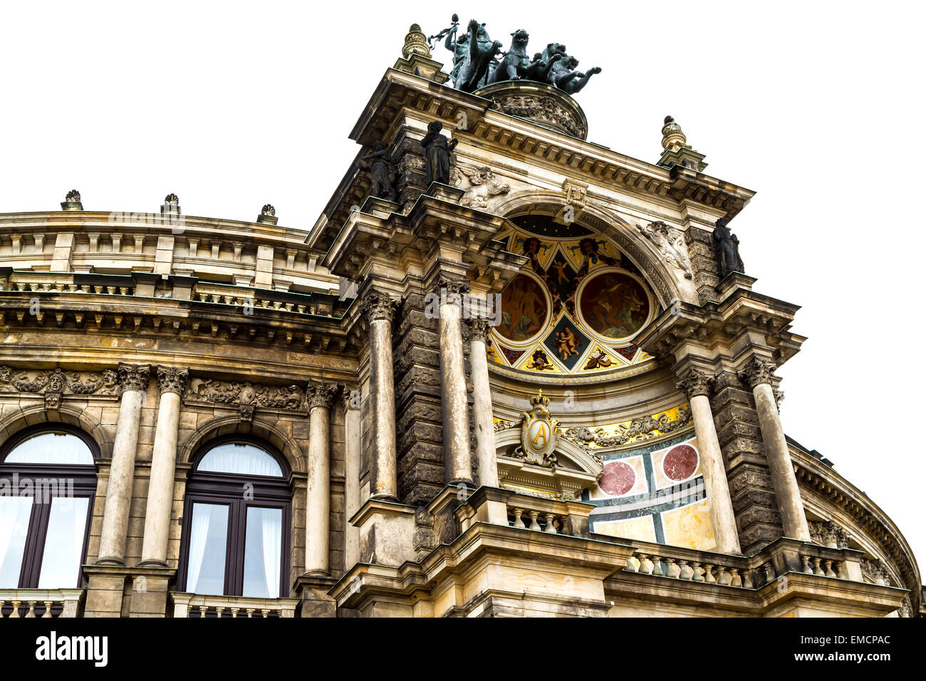 The opera building architecture hi-res stock photography and images - Alamy