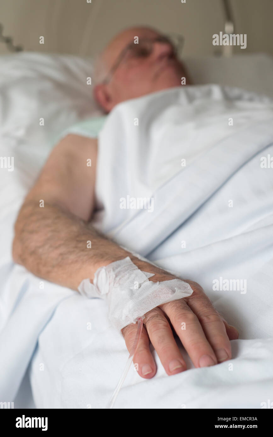 Hand of a senior man after surgery Stock Photo - Alamy