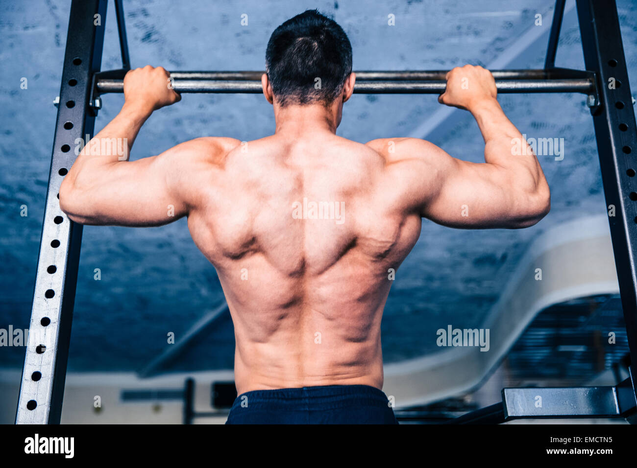 Bodybuilder man back hi-res stock photography and images - Alamy