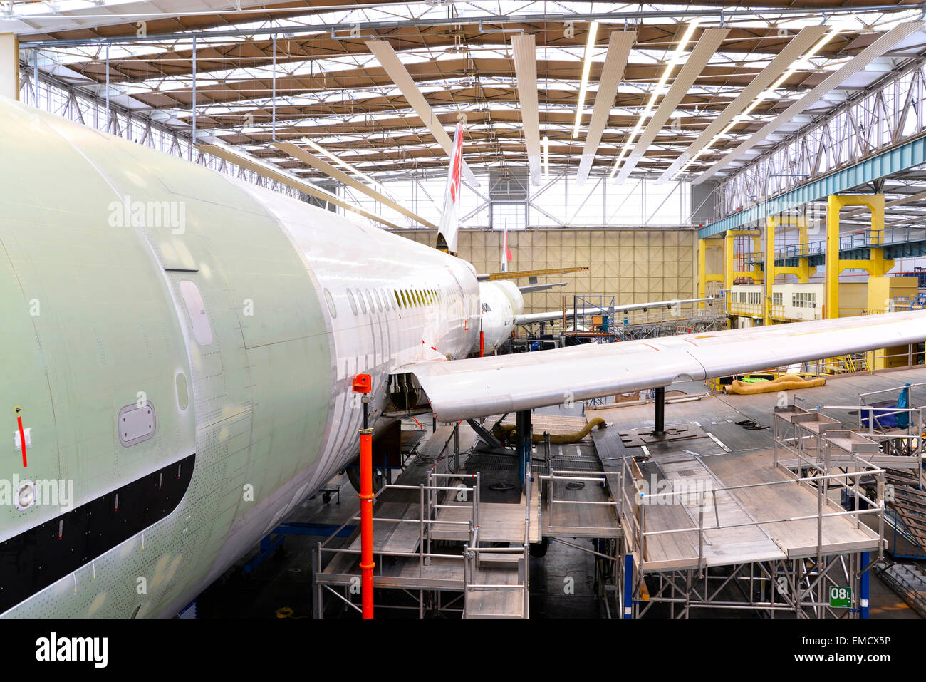 Aeroplane wing in construction hi-res stock photography and images - Alamy