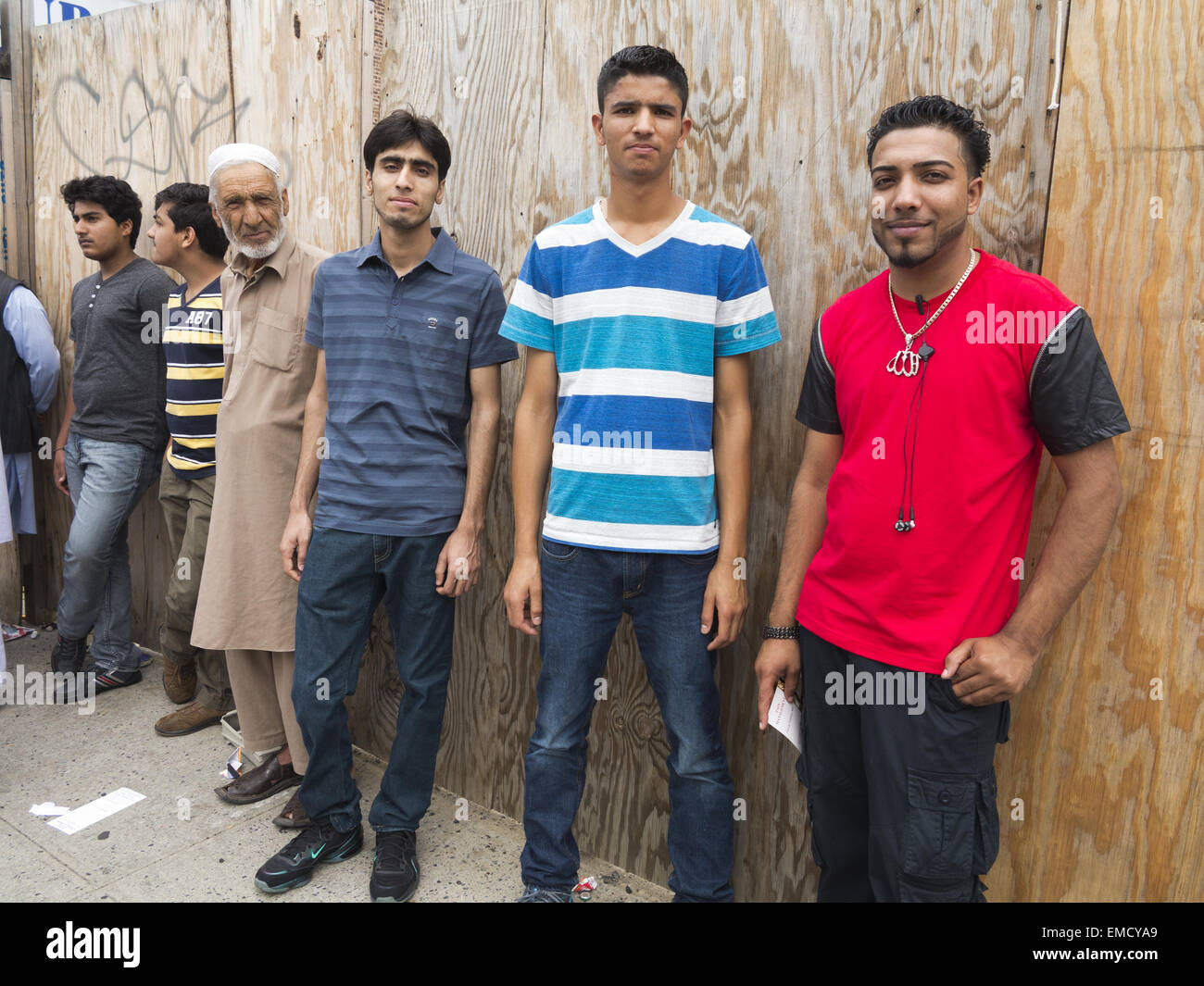 Pakistan pakistani men portrait hi-res stock photography and images - Alamy