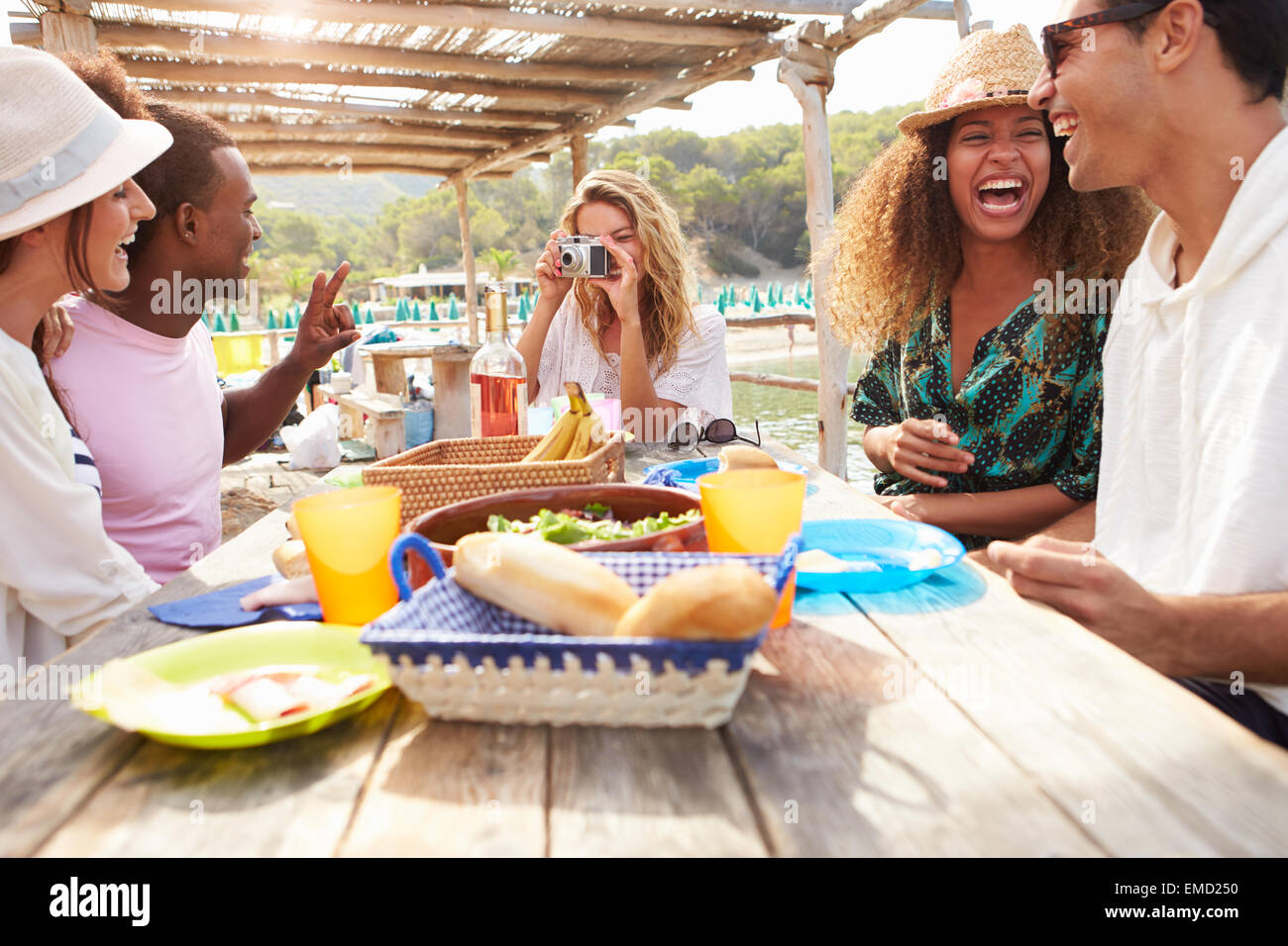Group photographs hi-res stock photography and images - Alamy