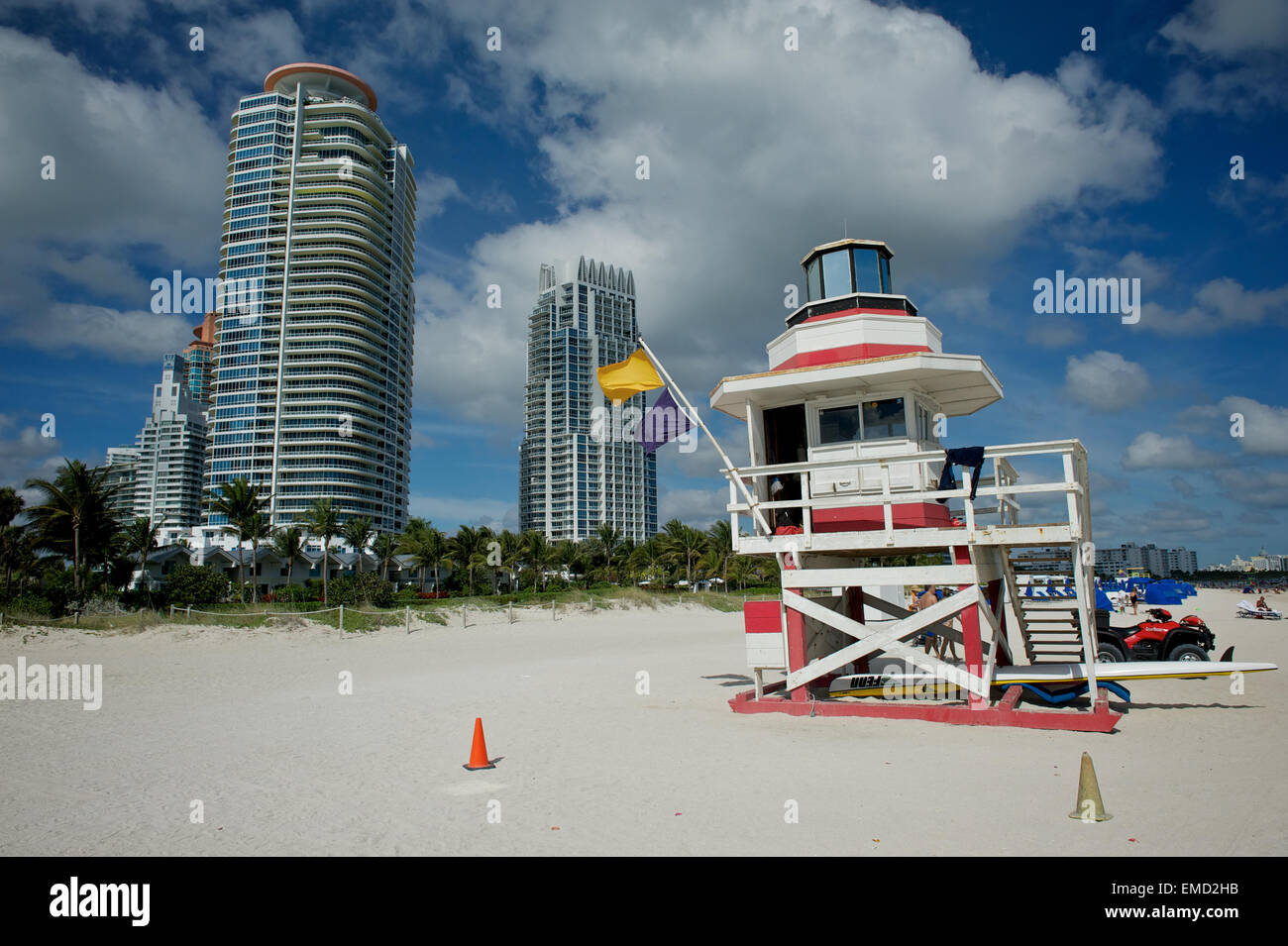 Miami beach lifeguard towers hi-res stock photography and images - Alamy