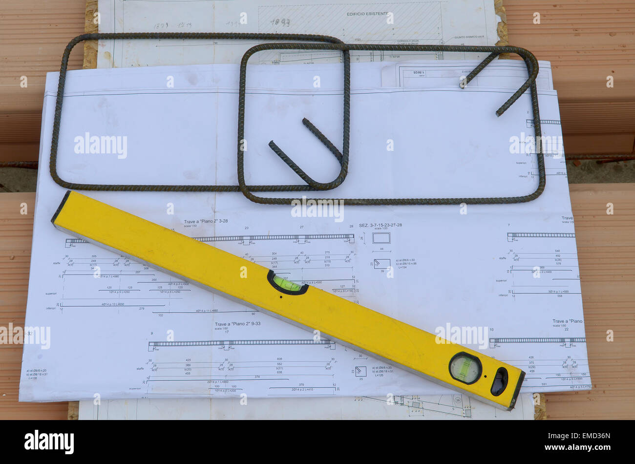 Spirit level and person hi-res stock photography and images - Alamy