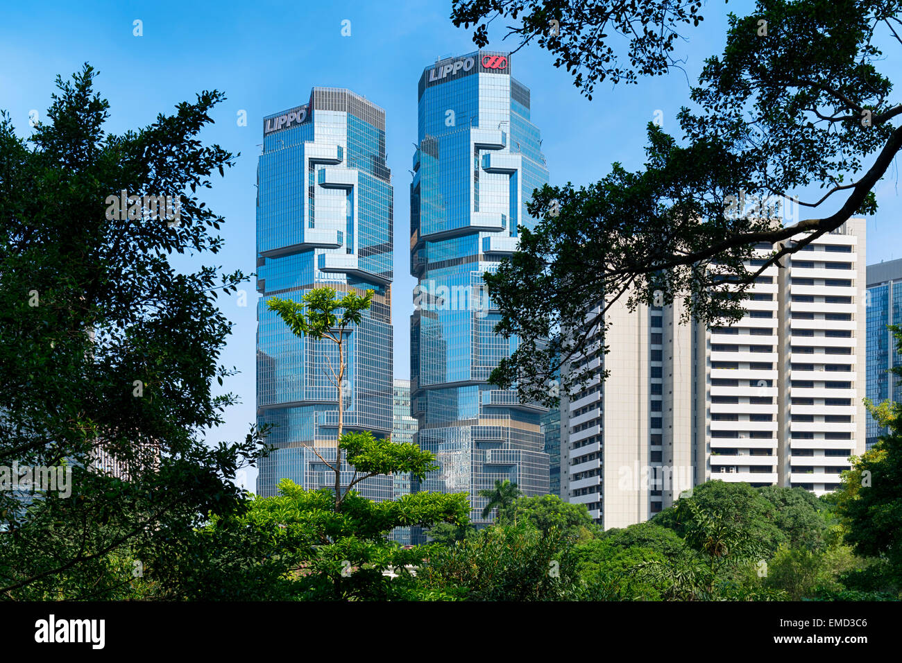 Lippo center skyscraper in admiralty hi-res stock photography and ...