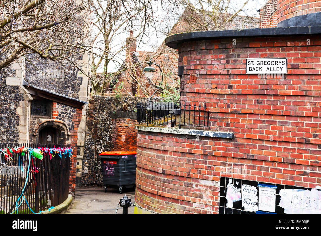 Rude road signs uk hi-res stock photography and images - Alamy
